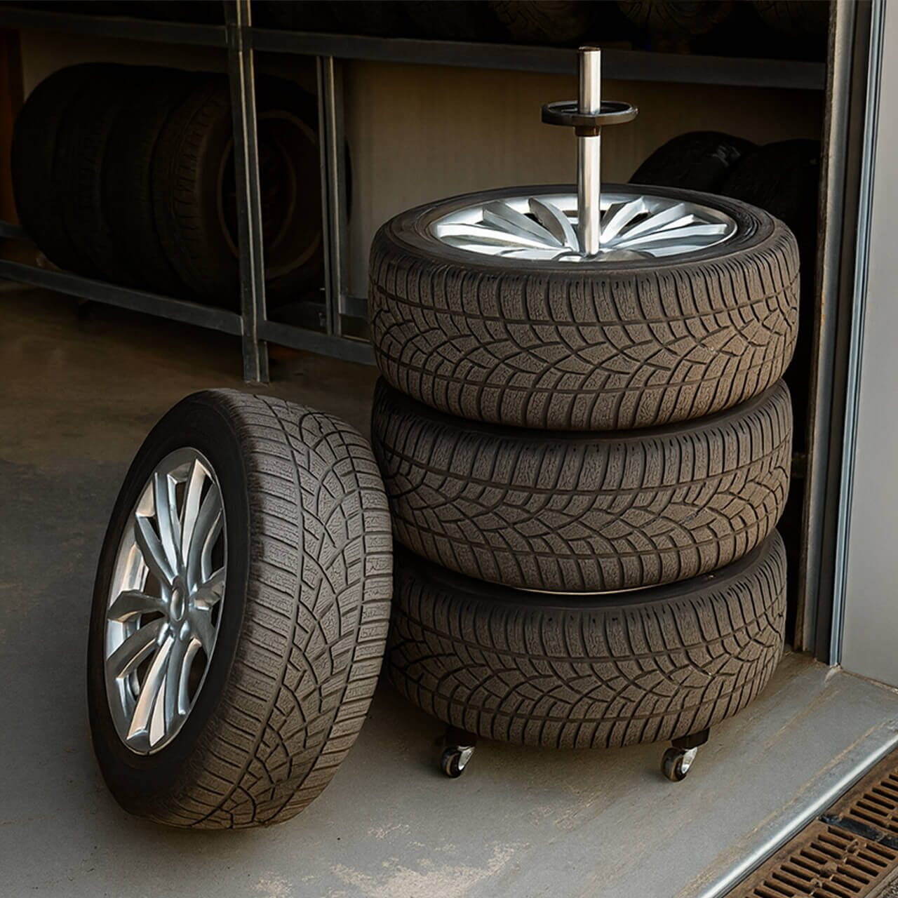 Descoperă Suporturi pentru Anvelope - Roll Fast